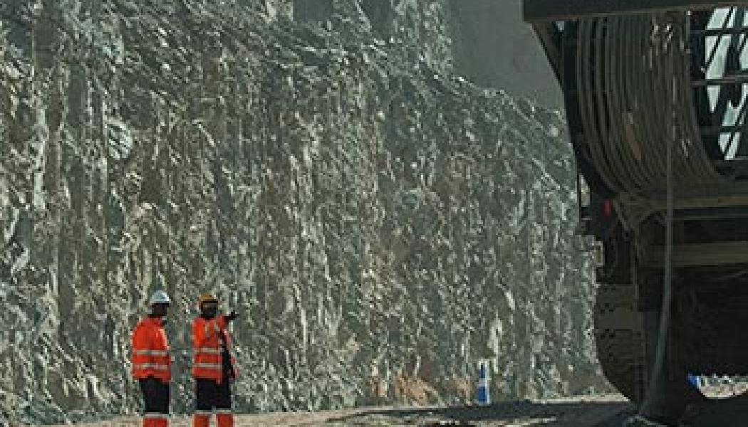 Debswana and Huawei unveil world's first 5G-oriented smart diamond mine ...